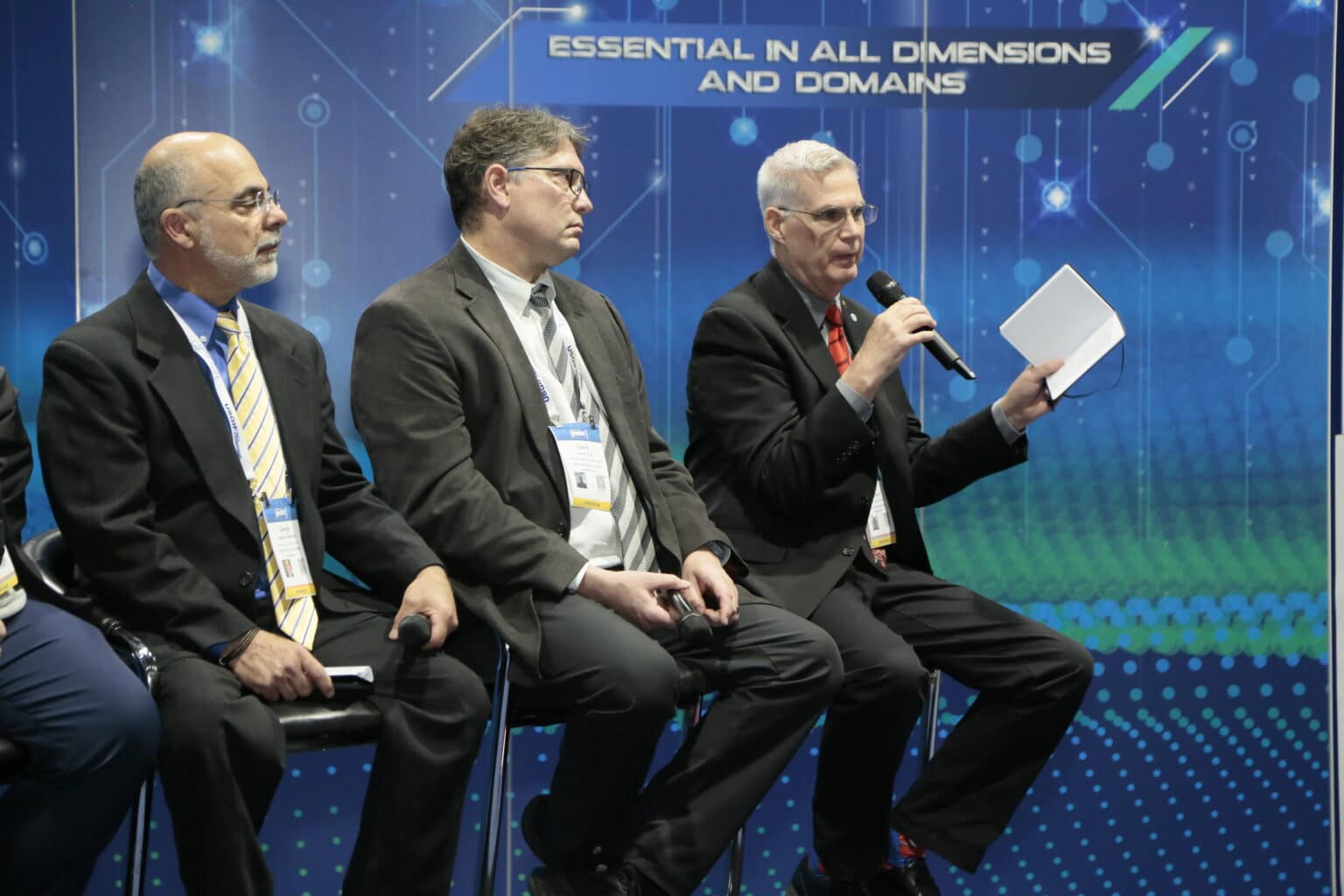 Government Hub Dispatch #2: Army Geo-Data Fabric and IC Cloud - USGIF