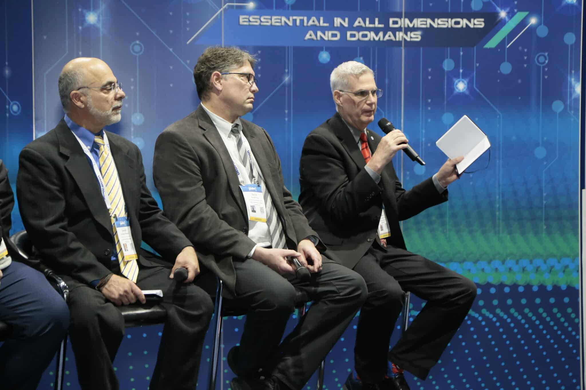 Government Hub Dispatch #2: Army Geo-Data Fabric and IC Cloud - USGIF